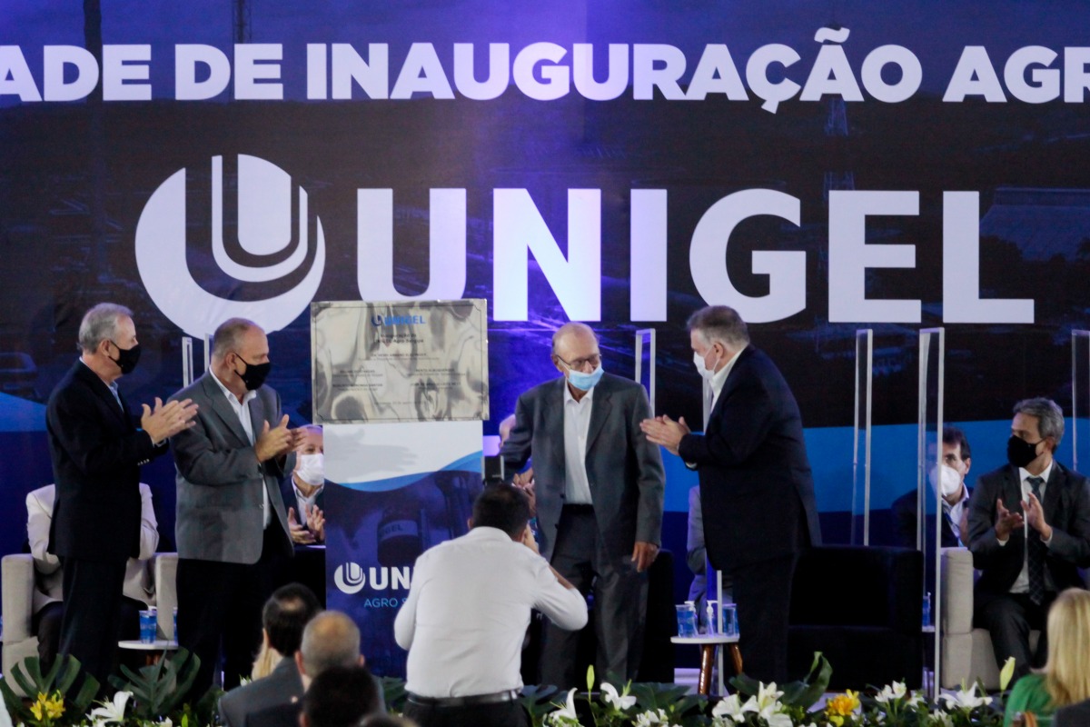 "Somos ricos em gás e minérios e seremos referência para o país agora e ...